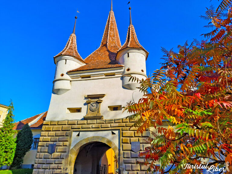 Poarta Ecaterinei Brasov - 7 lucruri de stiut | TuristulLiber.ro