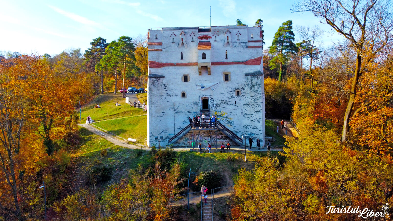 Turnul Alb Brasov - Cand si de ce a fost construit? | TuristulLiber.ro