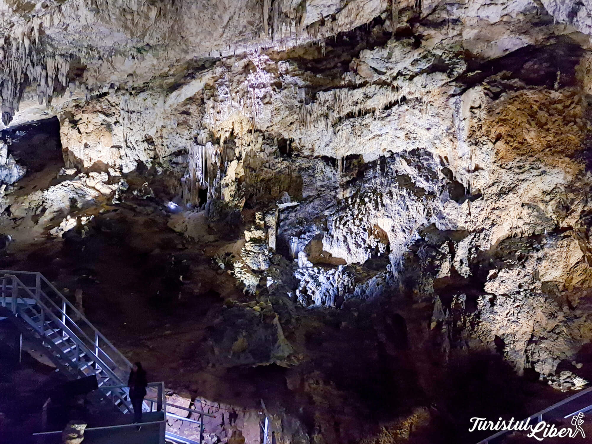 Pestera Valea Cetatii Rasnov - Pret/ Program | TuristulLiber.ro