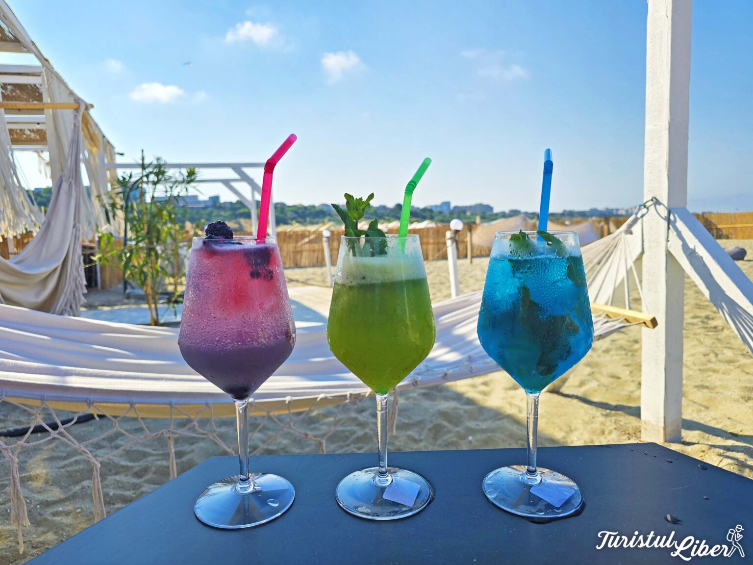 Plaja Modern - Vezi ce facilitati ai in 2025 | TuristulLiber.ro