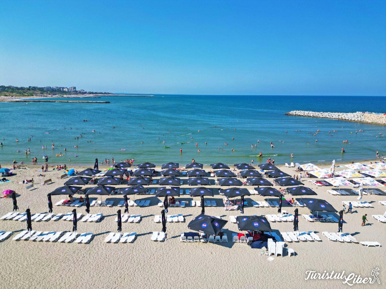 Plaja Modern - Vezi ce facilitati ai in 2025 | TuristulLiber.ro